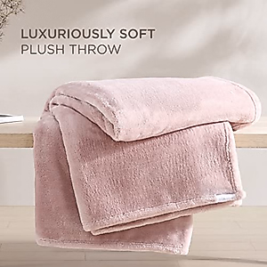 Stassie Home – Luxurious Throw Blanket – 500 GSM – Heavyweight Plush – Supreme Softness – 50” x 70” (Blush)