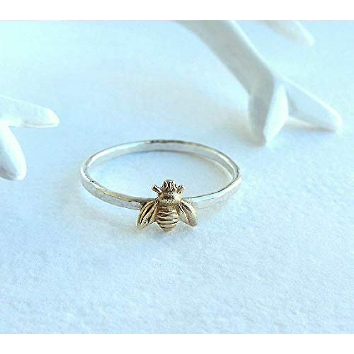 Metmejiao Fashion Cute Gold Bee Ring for Women Finger Wrap Around Craft Handmade Animal Lucky Honey Bee Knuckle Ring (7)
