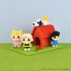 nanoblock - Peanuts - Snoopy House, Character Collection Series Building Kit