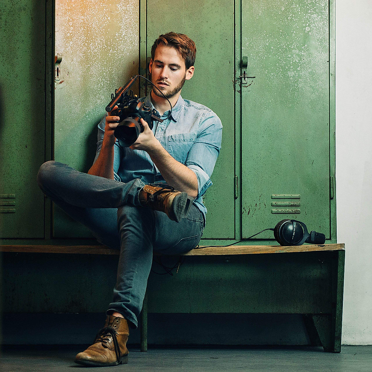 Beyerdynamic DT 770 Pro 250 ohm Professional Studio Headphones (Limited Black Edition) (Renewed)