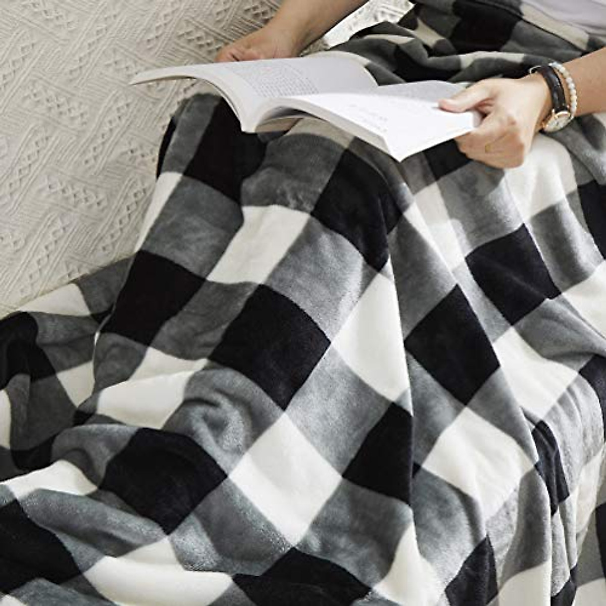 COCOPLAY W Plaid Throw Blanket, Check Blanket, All Season Microfiber Velvet Super Luxury Lightweight Warm Soft Cozy Blanket for Bed, Couch, Car (Black White Checker, Twin(60"x80"))