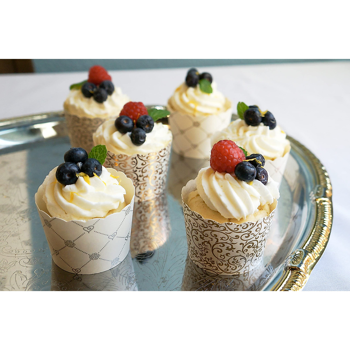 BAKE-IN-CUP 50-Pack Paper Baking Cups, Greaseproof Disposable Cupcake Muffin Liners (Large, Gold Scroll)