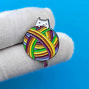 Cartoon Rainbow Wool Ball Cat Brooch LGBT Pride Flag Enamel Pin Gay Badge Hat Clothes Brooch Bag Lapel Pin Badge Jewelry Art Gift for Friends