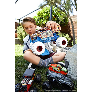 Hot Wheels Oversized Monster Truck Iron Man 2022