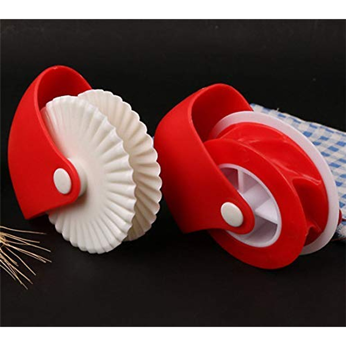 HYG Pastry Wheel Decorator and Cutter Beautiful Pie Crust, Plastic Pastry Pie Decoration Cutter Wheel Roller, Lattice Cutter Pastry Tool for Beautiful Pie Crust or Ravioli Pasta