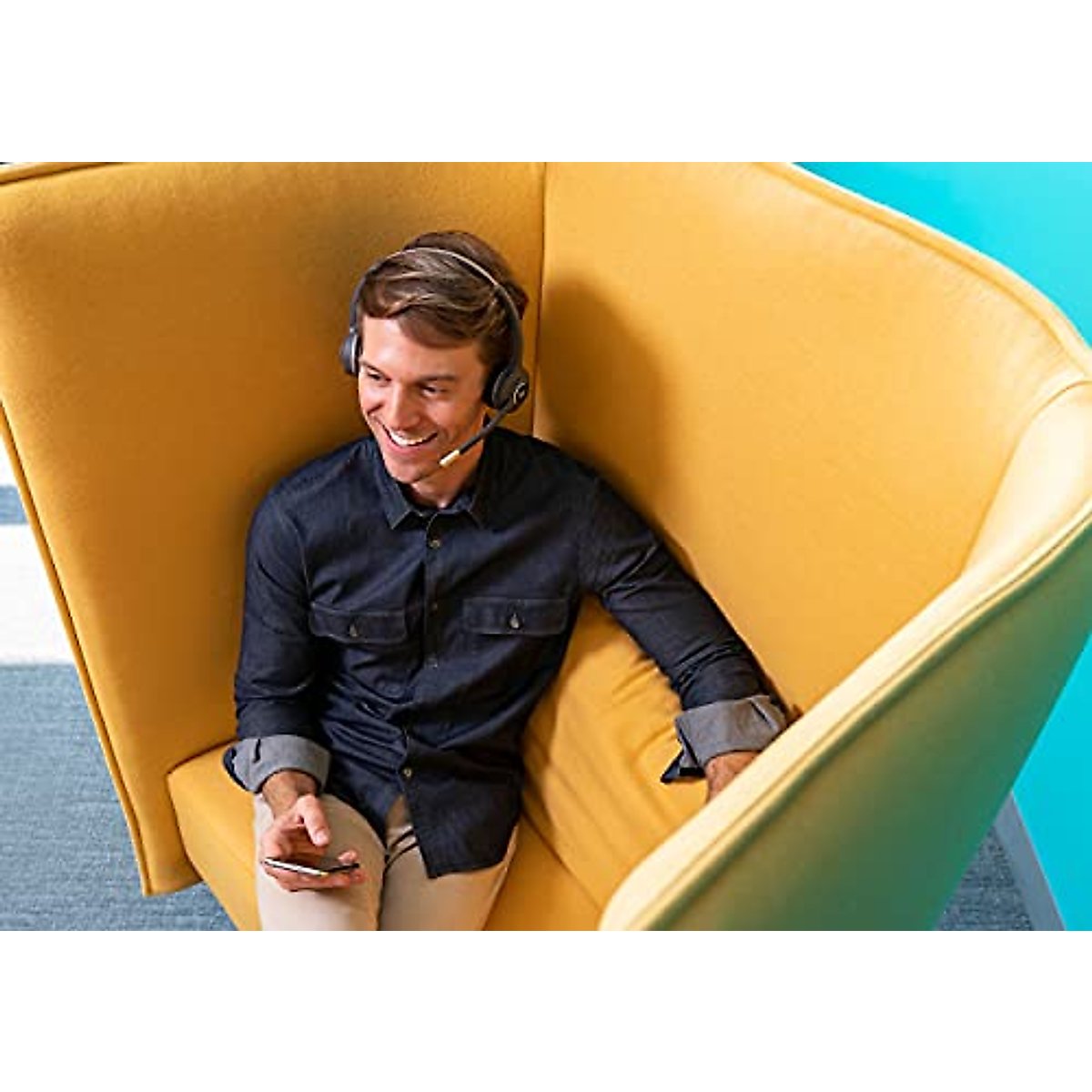 Cisco Headset 561, Wireless Single On- Ear DECT Headset with Multi-Source Base for US & Canada, Charcoal, (CP-HS-WL-561-M-US=) (Renewed)