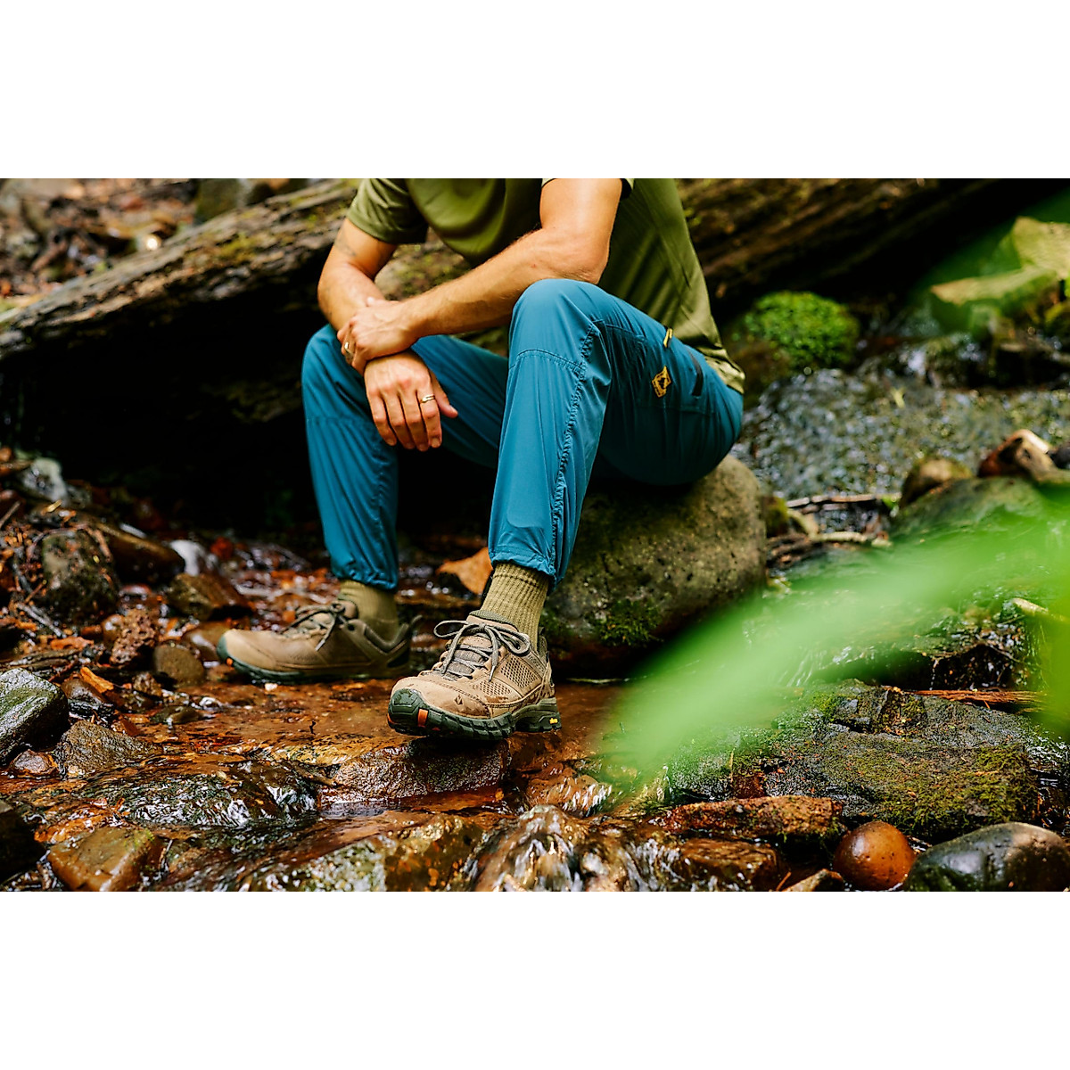 Vasque Men's Talus Low Waterproof Hiking Shoe, Brown Olive/Ginger, 9 Medium