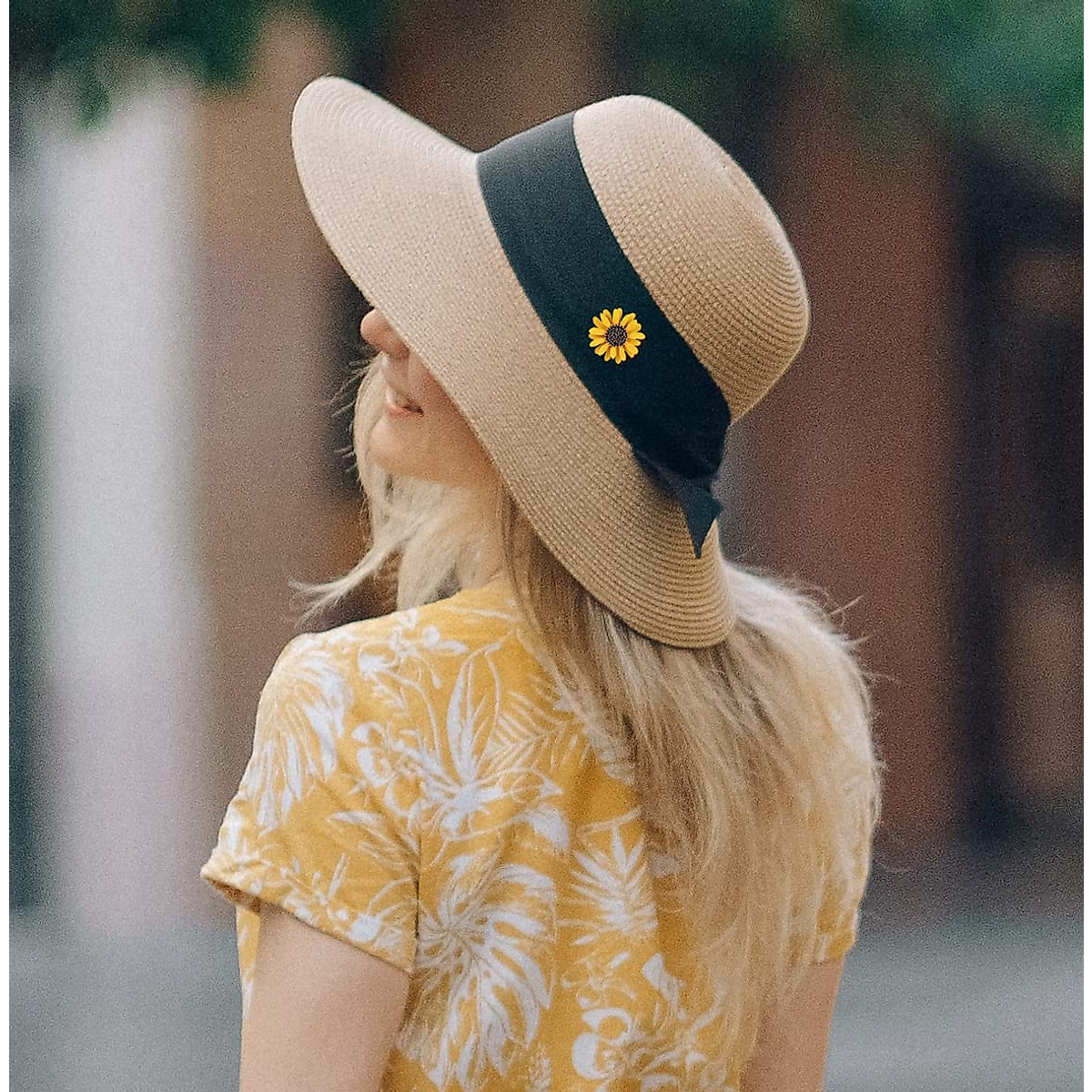 Yellow Daisy Brooch Pin, White Sun Flower Brooch.Enamel Charm Daisy Coat Collar Brooch for Women (Yellow)