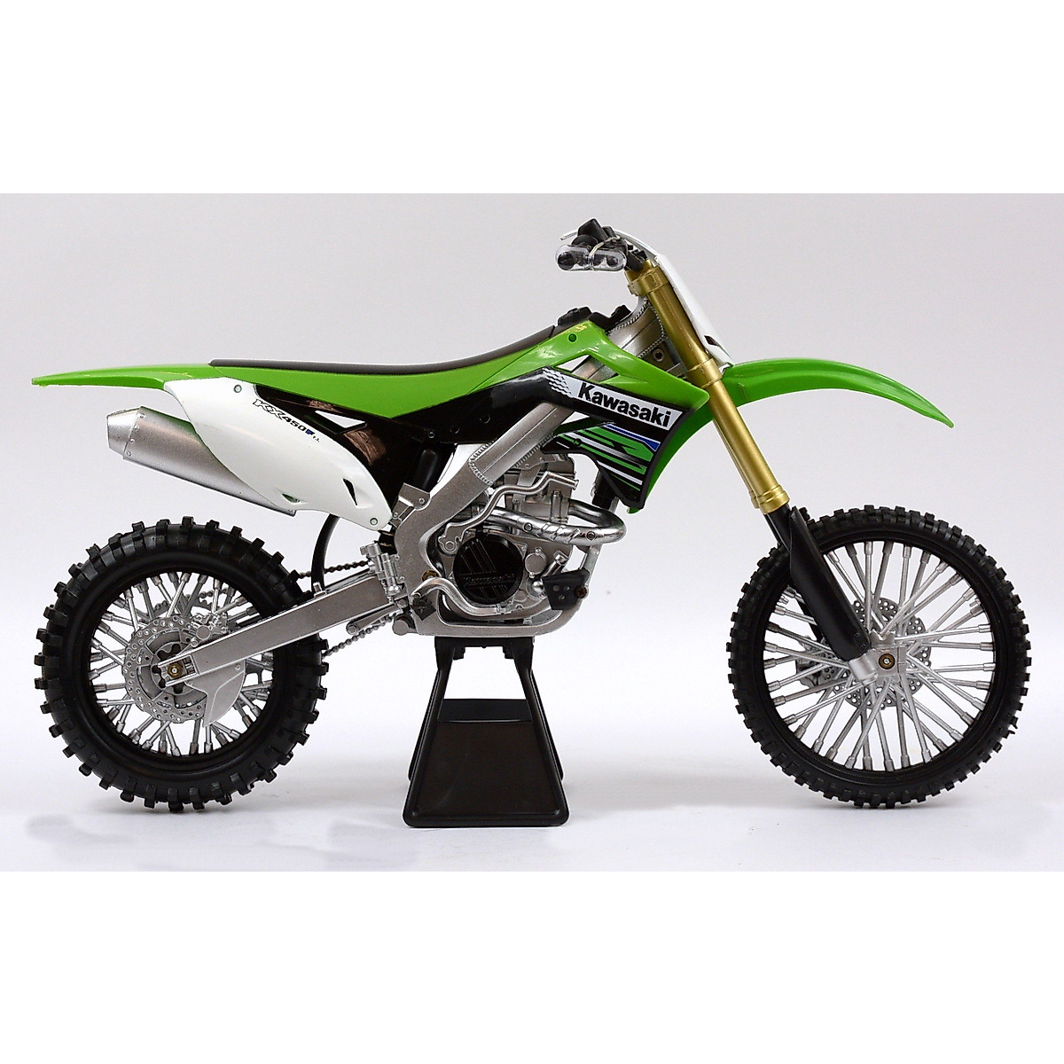 New Ray Die-Cast Kawasaki KX450F Motorcycle Replica, 1:12 SCALE, Green