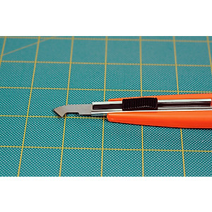 NT Cutter Multi-Use Plastic Cutter with Plastic Cutting Blade and Precision Knife Blade, 1 Cutter (M-500P)