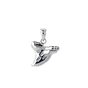 Jewelry Trends Sterling Silver Shark Tooth Pendant