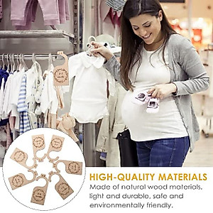 (7 Pieces) Baby Closet Dividers, Adventure Baby Closet Dividers By Month, Nursery Closet Organizer Wooden Newborn Wardrobe Divider Kids Clothes Divider to Arrange，from Newborn to 24 Month