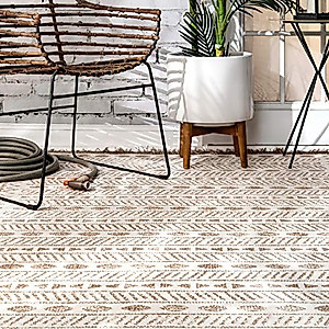 nuLOOM Angie Tribal Indoor/Outdoor Area Rug, 5' x 8', Beige