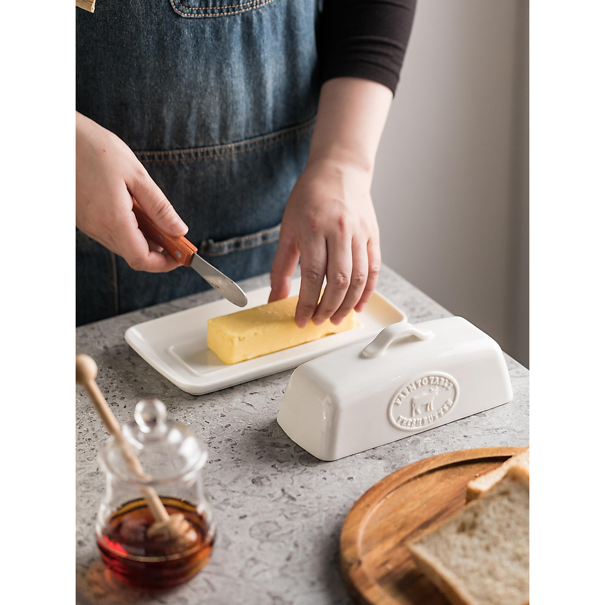 YHOJOY Cow Butter Dish, Ceramic Butter Dish with Lid for Countertop, White Butter Tray with Handle, Farmhouse Covered Butter Holder Container for East West Coast Butter Storage