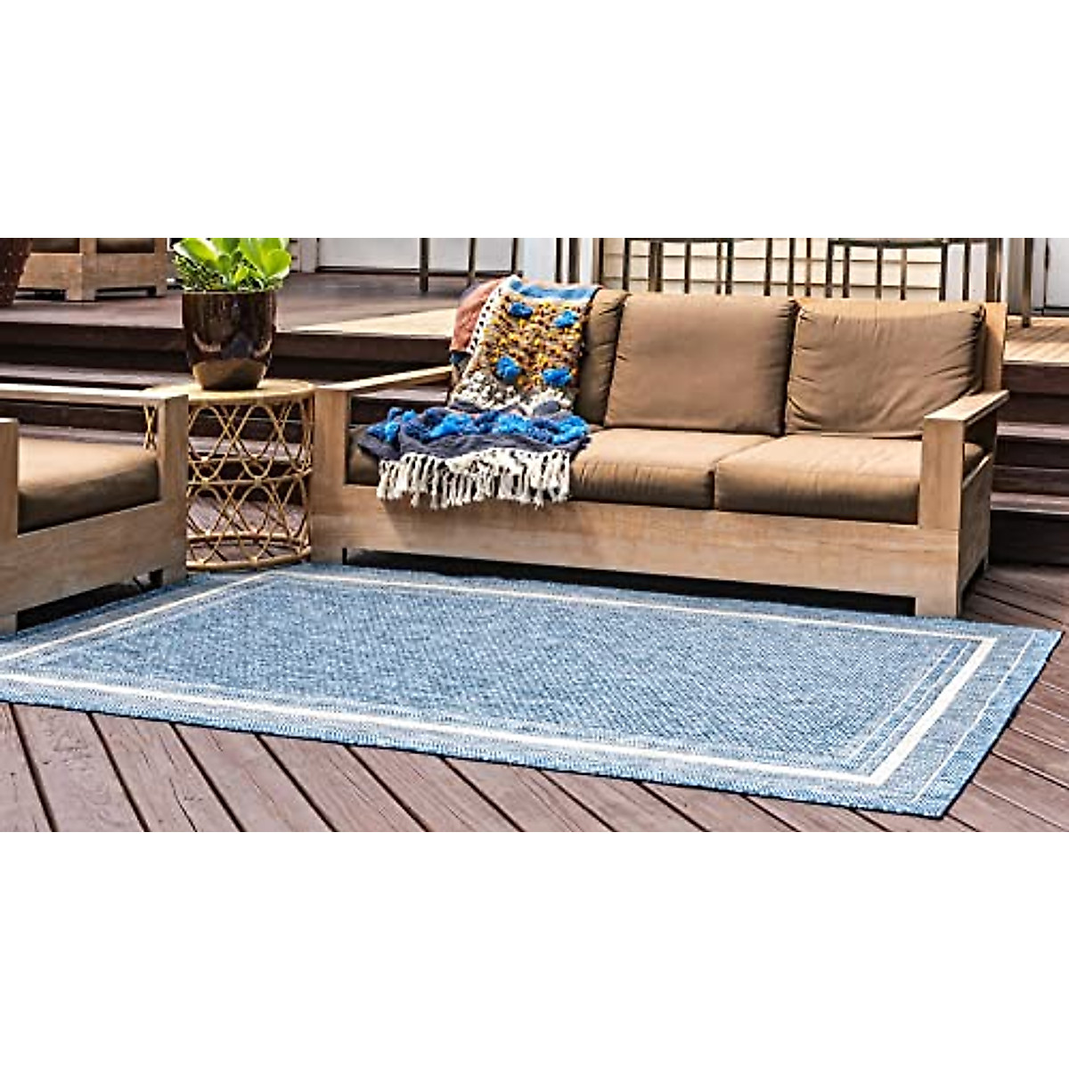 Unique Loom Outdoor Border Collection Area Rug - Soft Border (6' 1" x 9' Rectangle, Blue/ Ivory)