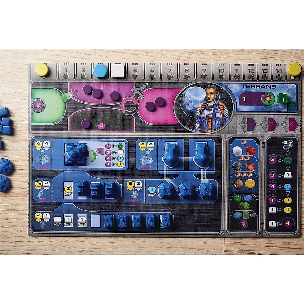 Capstone Games: Gaia Project, Strategy Board Game, A Follow Up Game from Terra Mystica, Includes a Challenging Solo Mode, 1 to 4 Players, Ages 14 and Up