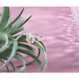 Helen de Lete Lovely Daisy Sterling Silver Open Ring