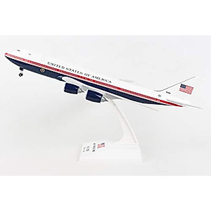 Daron Skymarks 747-8i Air Force One (VC25B) 1/200 Scale w/Gear SKR1076 New 2020