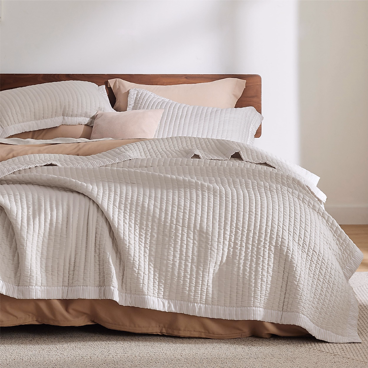 Bedsure Bone Bedspread Coverlet King Size - Lightweight Soft Bedding Set for All Seasons, Corduroy Pattern Quilt Set, 3 Pieces, 1 Quilt (111" x 106") & 2 Pillow Shams (20"x36"+2")