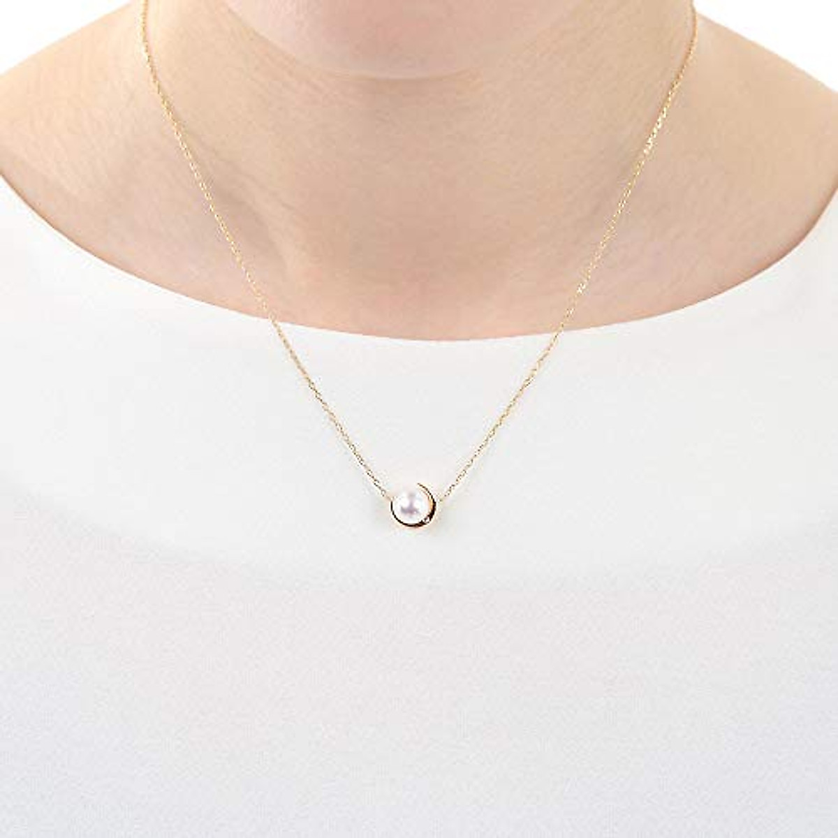 Japanese 7.0mm Akoya Cultured Pearl with Diamond Pendant Necklace for Women with 18K Yellow Gold | Classy Design Excellent Gift | Pearl Necklace