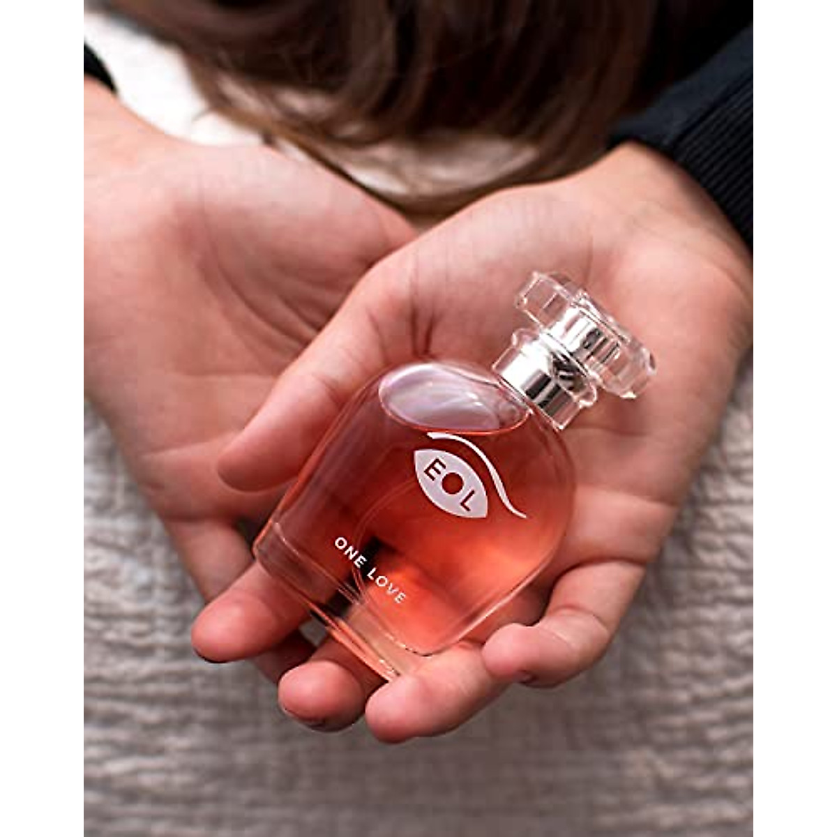 Eye of Love ONE LOVE pheromone perfume. A sexy fragrance to attract men and enhance your confidence with extra strength human pheromones formula - 50 ml Eau de Parfum