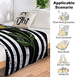 Moveise American Flag Flannel Throw Blankets Vintage USA Flag Sunflower Fuzzy Blankets Warm Lightweight Bed Throws 56"x45" Inches