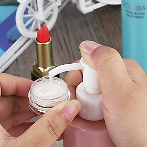 Accmor 100 Pieces 3g Empty Clear Plastic Sample Containers with Lids Cosmetic Pot Jars with 5 Pieces Mini Spatulas by Accmor