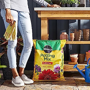 Miracle-Gro Potting Mix 1 cu. ft.