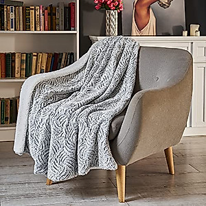 Mellanni Faux Fur Plush Blanket - Luxurious Gray Throw Blankets - Fuzzy Blankets and Throws - 2-Sided Faux Fur Blanket & Sherpa - Shed-Resistant Throws and Blankets for Sofa (50" x60'', Gray)