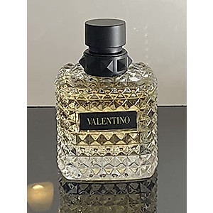 Valentino Donna Yellow Dream Born in Roma Eau De Parfum Spray For Women, 3.4 Ounce (New Launch 2021) (x-w2b-P770886845)