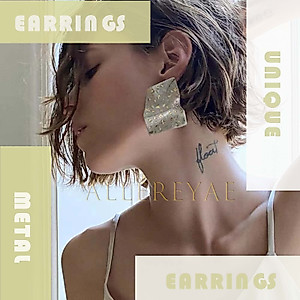 Allereyae Gothic Snake Cuff Wrap Earrings Gold Hoop Chain Earrings Cartilage Ear Crawler Earring Serpent Clip on Wrap Earrings for Women and Girls