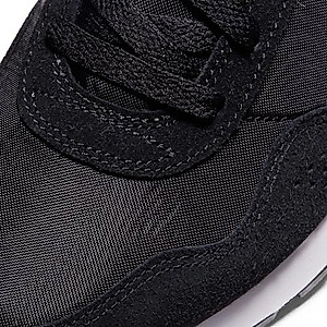 NIKE Boy's Sneakers Fitness Shoes, Black White, 39 EU