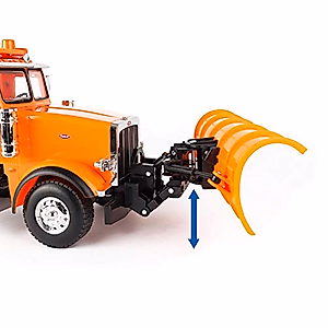 ERTL 1/16 Big Farm Peterbilt Model 367 with Snow Plow 47185