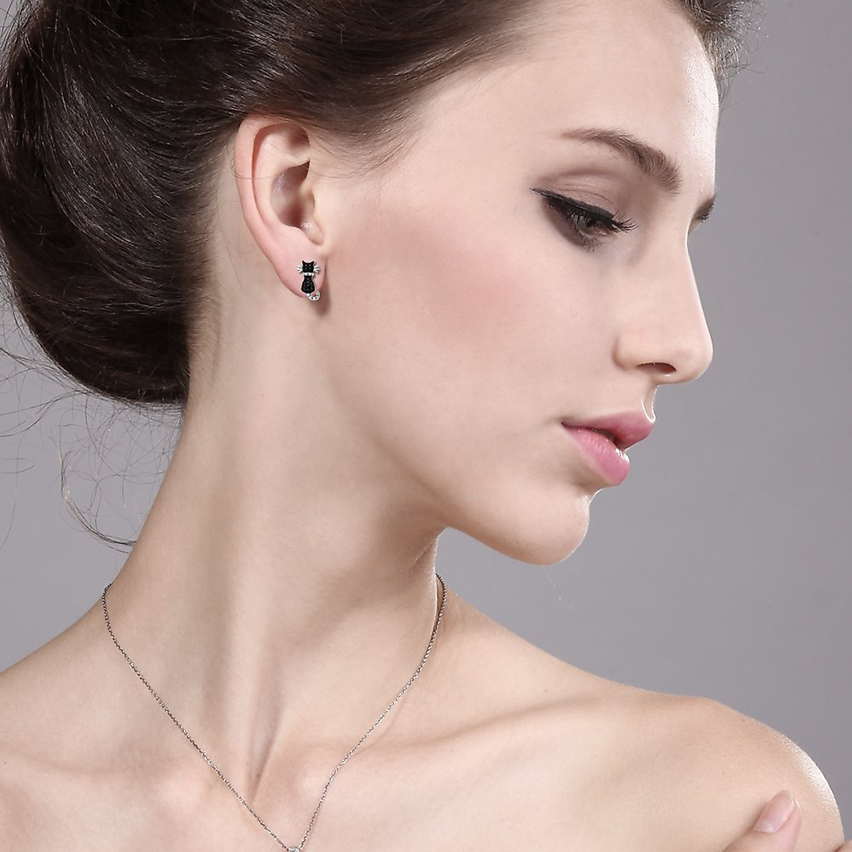 Gem Stone King 925 Sterling Silver Black and White Cubic Zirconia CZ Cat Stud Earrings For Women (0.54 Cttw, 1/2 Inch)