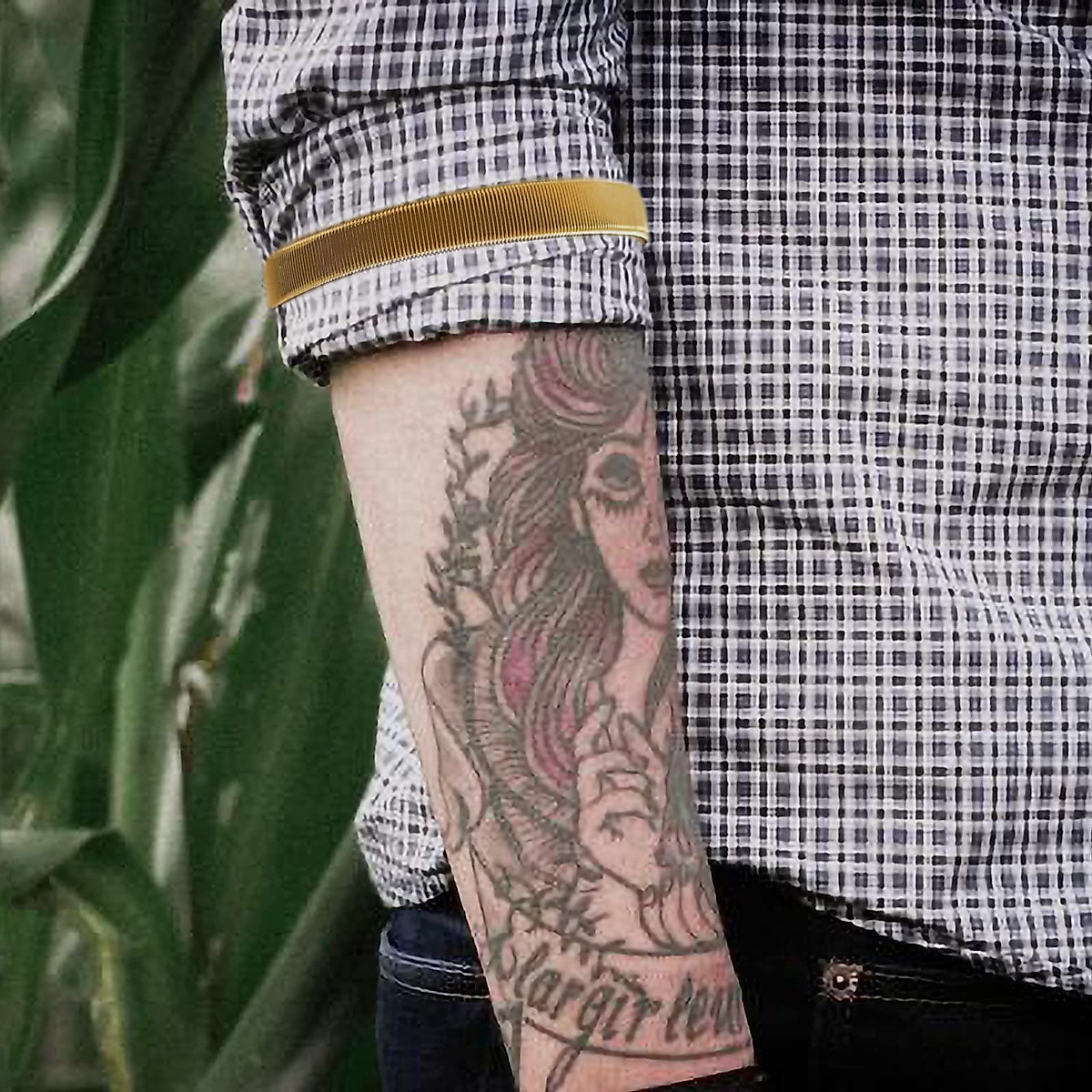 YUATCYA Shirt Sleeve Holders Metal Garters Armbands Set Elastic Band Sleeve Garters for Men Women 2 Pairs of Shirt Long Sleeve Holders Anti-Slip Armband Shirt Garter(Black + Bronze)