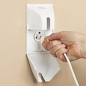 Home Safe by Summer Deluxe Outlet Cover