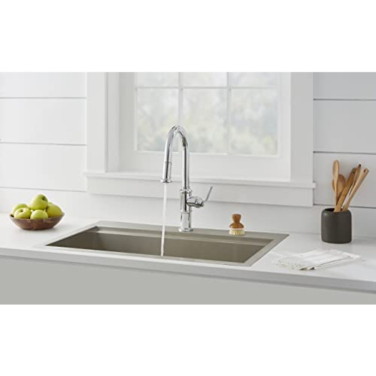Gerber Plumbing Kinzie Kitchen Faucet with Pull Down Sprayer