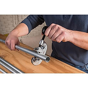RIDGID 31642 Model 152 Quick-Acting Tubing Cutter, 1/4-inch to 2-5/8-inch Tube Cutter