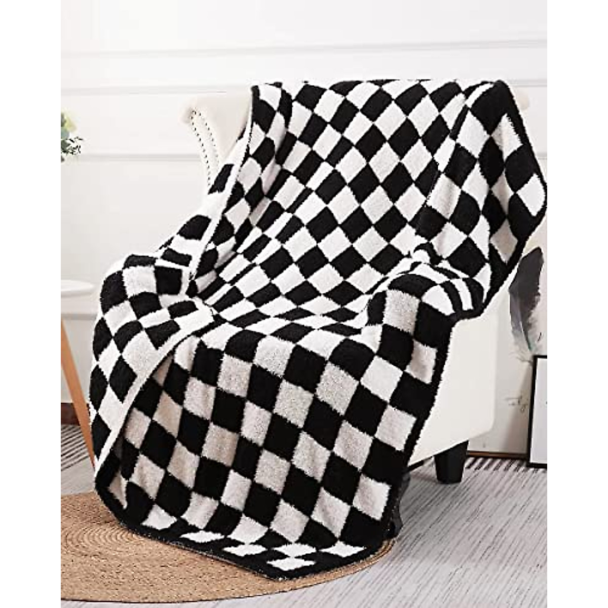 Panku Super Soft Checkered Throw Blanket, Knitted Cozy Warm Checkboard Fleece Blankets for Couch and Sofa, Reversiable Luxury Fluffy Plaid Knit Blanket Throw Black and White 50x60 Inches