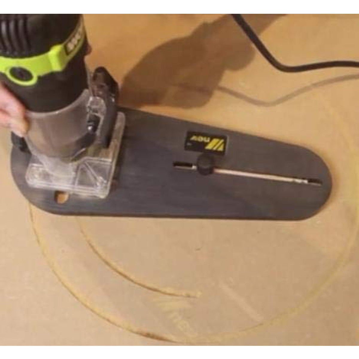 BTMIEY Circle Cutting Jig,Circle Cutting Jig for Electric Hand Trimmer Wood Router Woodworking (B)