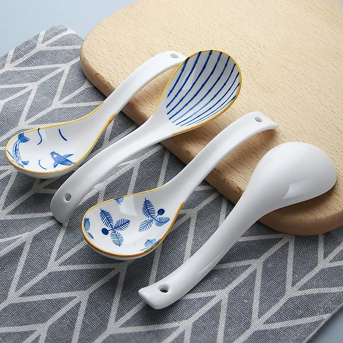 IQCWOOD Asian Soup Spoons, 6.2inch Ceramic Chinese Soup Spoons, Japanese Soup Spoon for Ramen Pho Wonton Dumpling Miso,4pcs