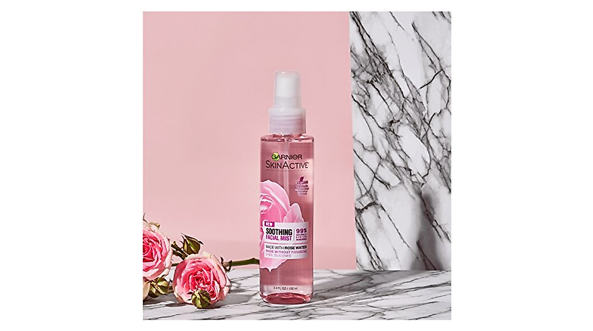 Garnier Rose Water Facial Mist for Hydration & Refreshing Glow
