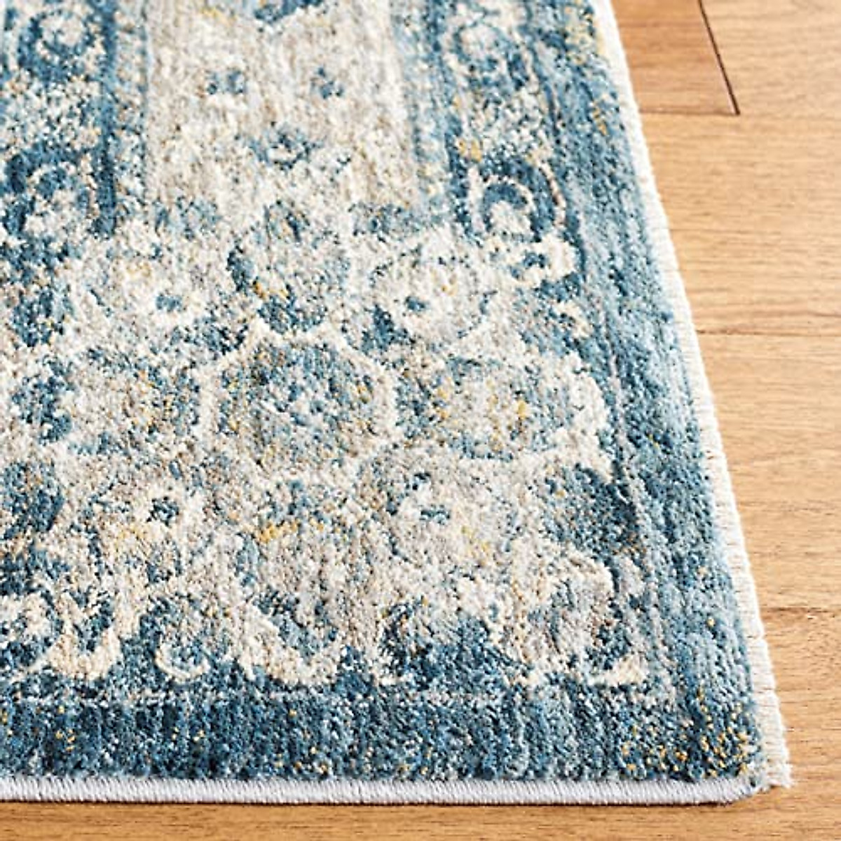 SAFAVIEH Valencia Collection Area Rug - 9' x 12', Blue & Beige, Vintage Oriental Design, Non-Shedding & Easy Care, Ideal for High Traffic Areas in Living Room, Bedroom (VAL570C)