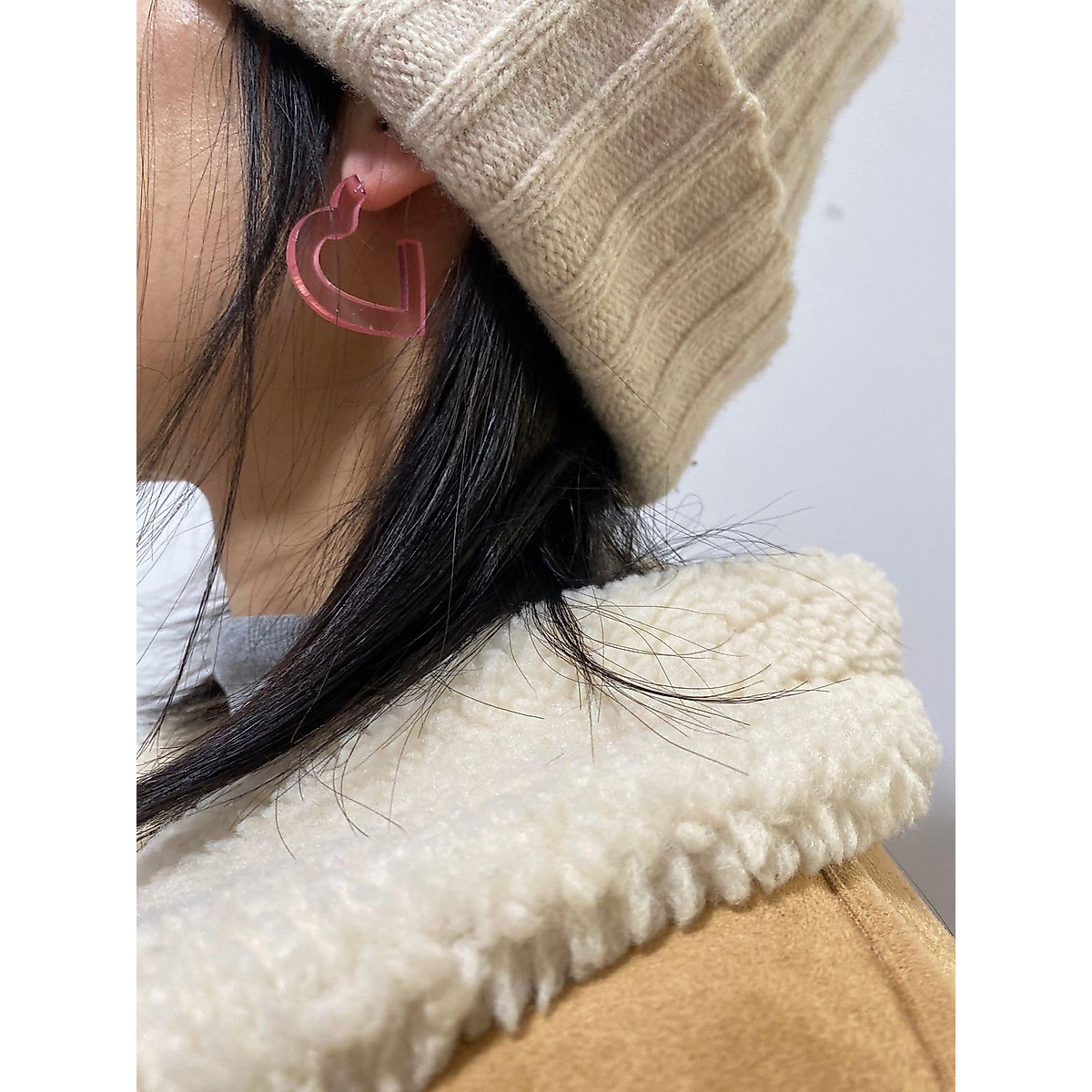 VEINTI+1 Pink Heart Shape Earring Transparent Acrylic Pink Heart Shape Candy Color Women's Charm Earring (3cm,1.18", H3- Pink)