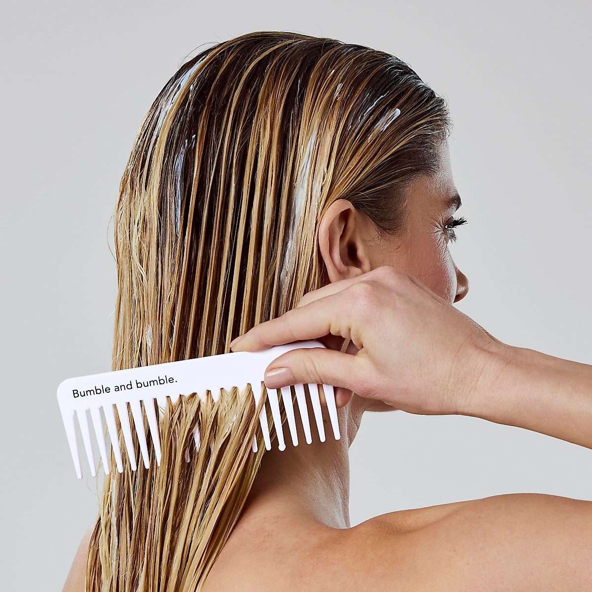 Bumble and bumble Hairdresser's Invisible Oil Hydrating Conditioner, Mini Travel Size, 2 fl. oz.