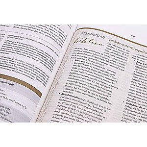 Biblia Reina Valera 1960 de Estudio para Mujeres, Tapa dura | RVR 1960 Women Study Bibl, Hardcover (Spanish Edition)