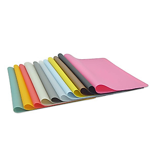 Silicone Placemats, Food-Grade Non-Slip Waterproof, Dining, Stain Resistant, Countertop Protector, Kitchen Counter Mat, Heat Resistant, Baking mat Dishwasher Safe (15.7x11.8Inch-4pack, Translucent)