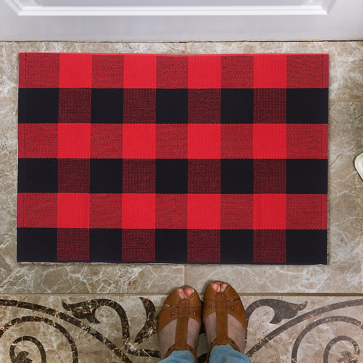 Beupy Black & Red Christmas Door Mat Buffalo Plaid Doormat 18 x 29'' Winter Holiday Non-Skid Floor Mat Switch Mat Indoor Outdoor Home Garden Easy to Clean Low Profile Mat