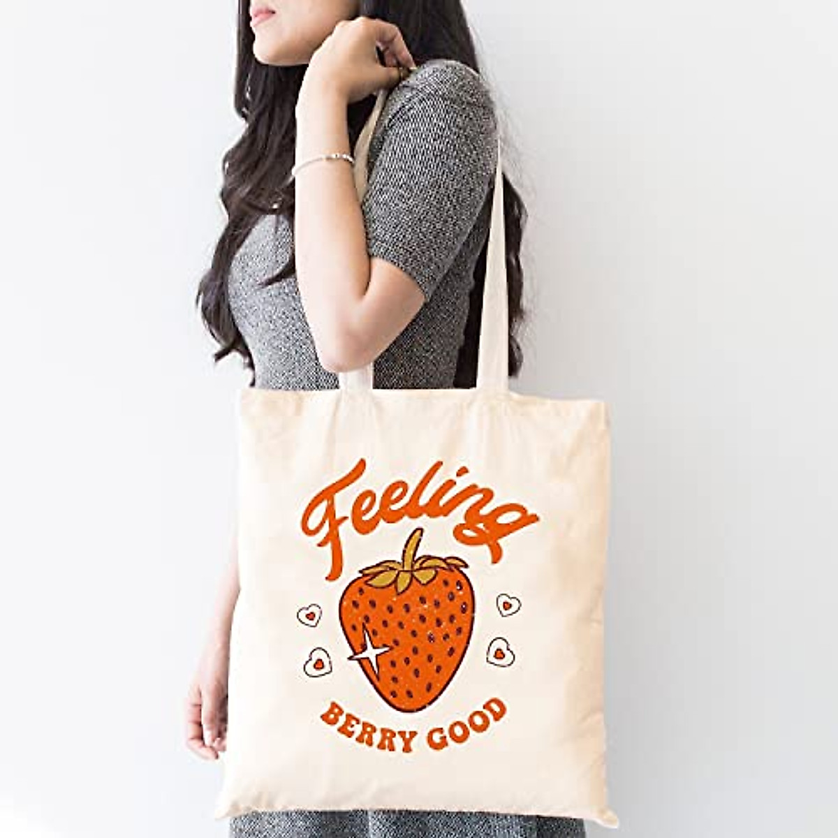 TSIIUO Women's Feeling Berry Good Canvas Tote Bag Funny Strawberry Lover Gifts Retro Reusable Grocery Shopping Bag White