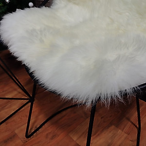 Champlus Sheepskin Chair Cushion Pad Genuine Australian Sheepskin Seat Cushion Fur Chair Cover, Square 17'' x 17'' Small Sheepskin Rug Pad for Kitchen, Office, Dining, Chairs - 1 Piece Ivory
